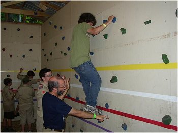 Lansing Boy Scouts Help Build Bouldering Wall - The Lansing Star Online